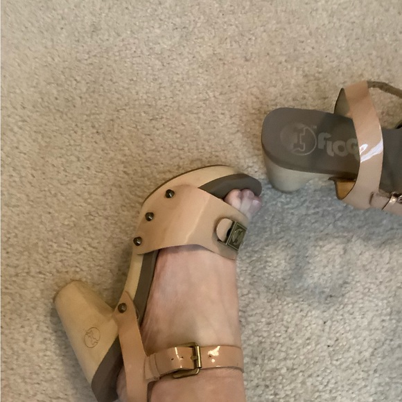 Flogg | Shoes | Flogg Swedish Nude Patent Comfort Clog Heels Size 65 ...